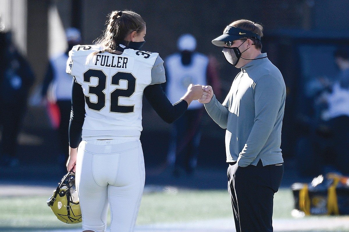 Fuller remains with Vanderbilt football after historic kick | Jefferson ...