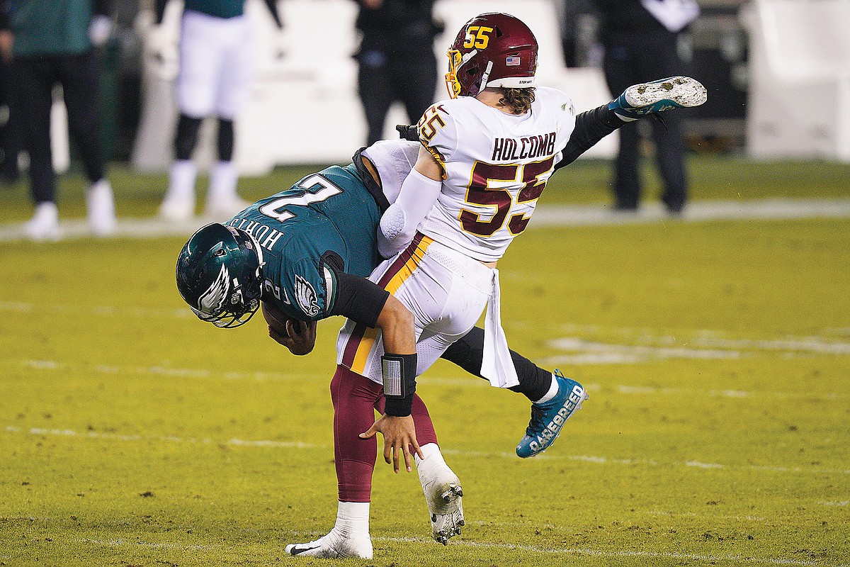 Around the NFL: Henry, Sloman lead Titans to AFC South title | Fulton Sun