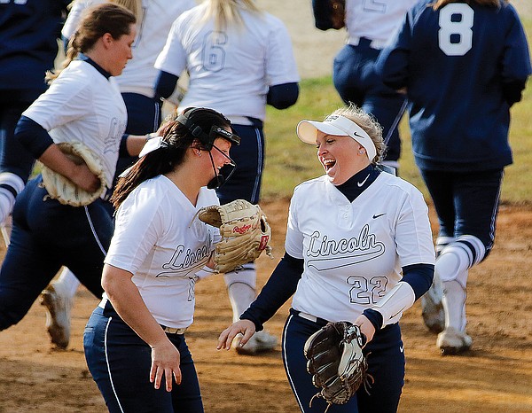 Lincoln softball excited to get the season started | Jefferson City ...