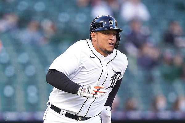 Cabrera becomes Venezuelan hit king, Tigers beat Royals 4-2 | Fulton Sun