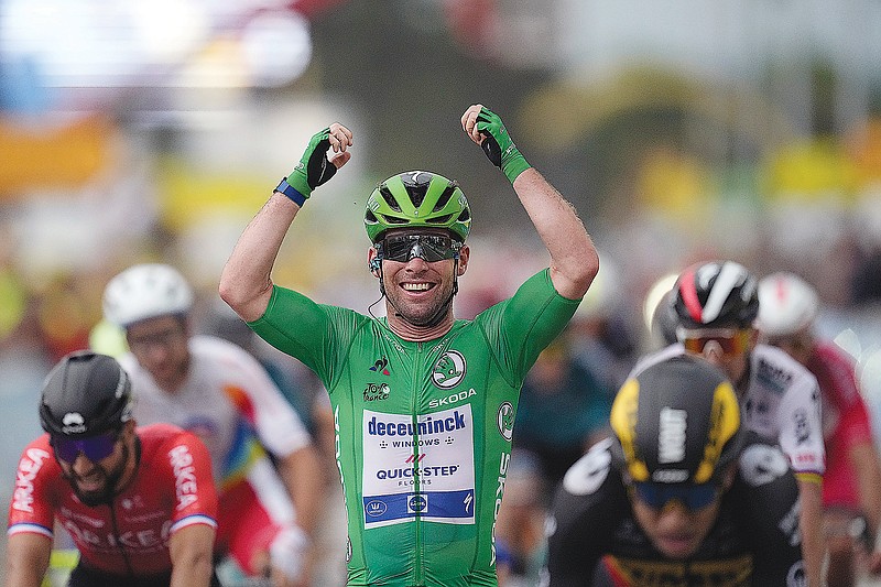 Cavendish closes in on Merckx's record at Tour de France