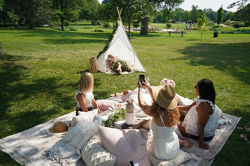 Luxury picnic providers set a pretty scene, on-point for 2021 ...