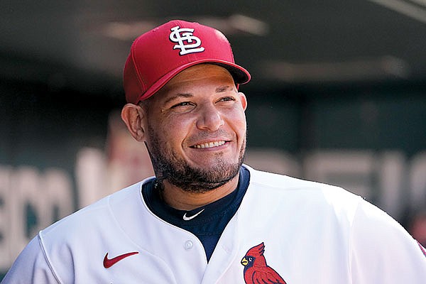 Molina signs on for one last run with Cardinals | Fulton Sun