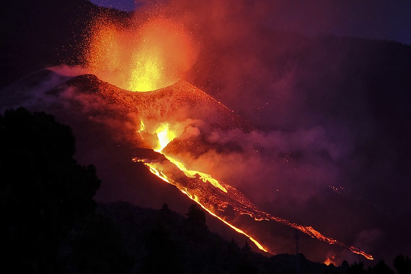 Erupting Spanish volcano turns 'more aggressive': officials | Jefferson ...