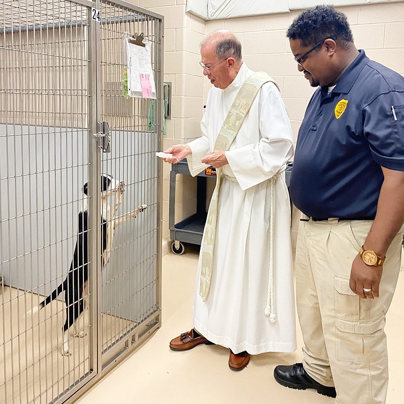Catholic Daughters bless animals | The Arkansas Democrat-Gazette ...