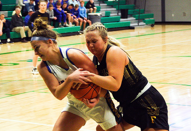 Lady Hornets fall to Fatima in district tourney opener | Fulton Sun