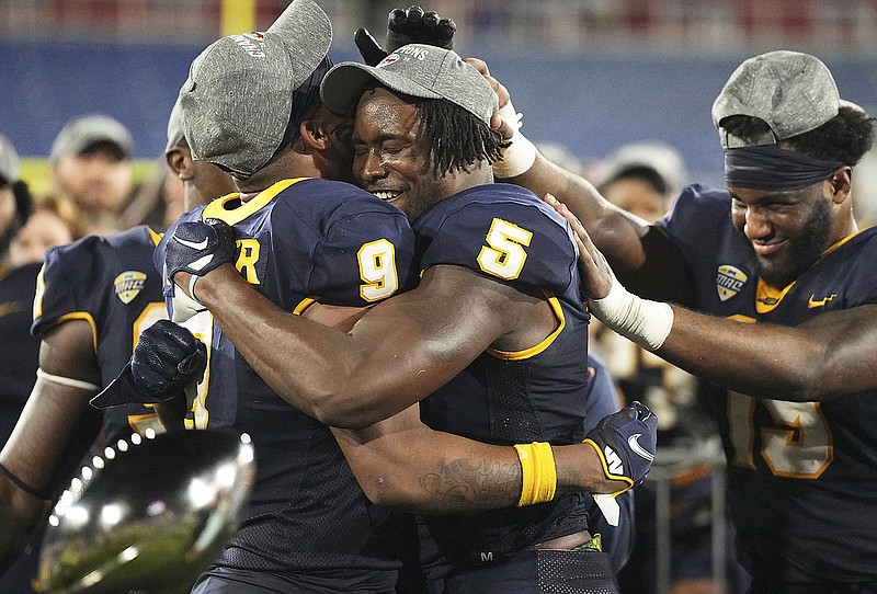 Bowl Capsules: Finn leads Toledo past Liberty 21-19 in Boca Raton Bowl ...