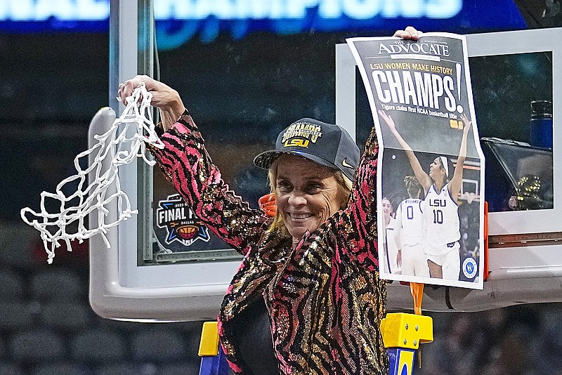 LSU’s Mulkey talks ‘timing’ as national champs return home | Jefferson ...