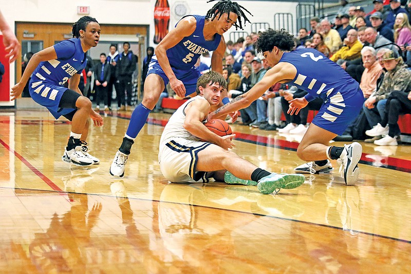 Evangel Christian gets past Helias boys with big second half ...