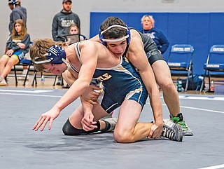 Capital City boys win wrestling duals against Union, Battle | Jefferson ...