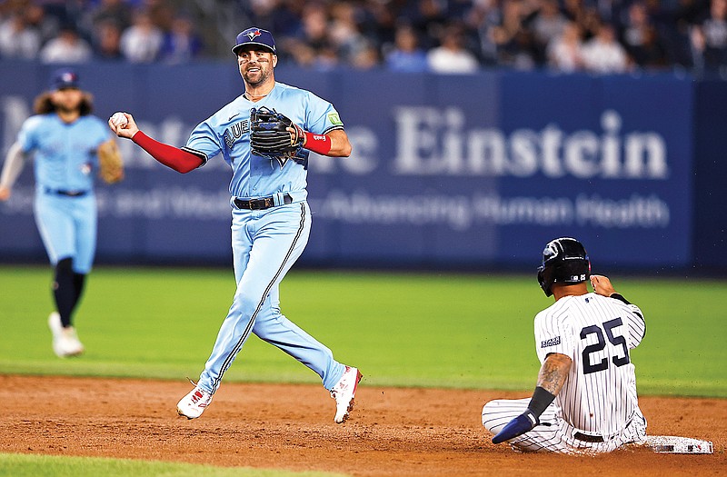 Phillies agree to one-year deal with Merrifield | Fulton Sun