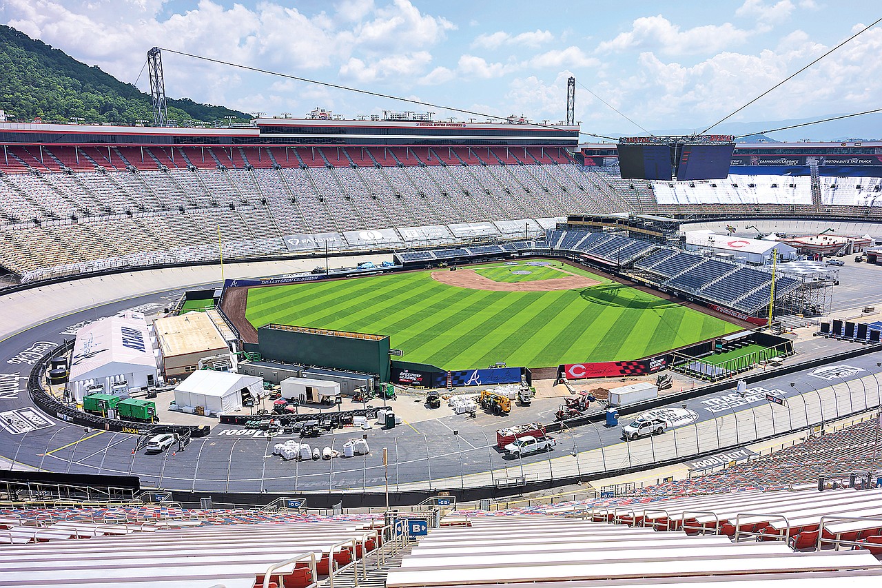 Record crowd expected for Speedway Classic between Braves and Reds ...