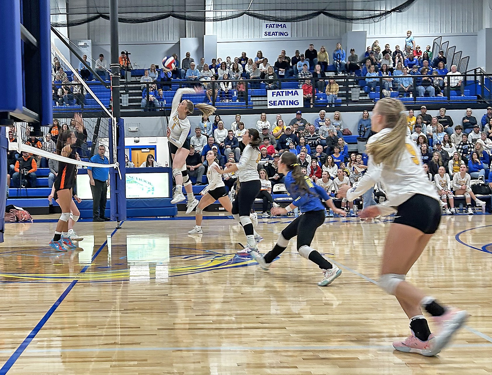 Fatima volleyball sprints away to win against Licking in Class 2 ...