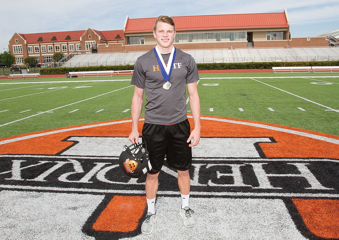 Hendrix football player finds success on the track | The Arkansas ...