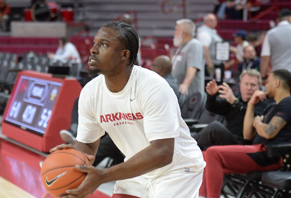 Razorbacks defensive end Jamario Bell joins basketball team | The ...