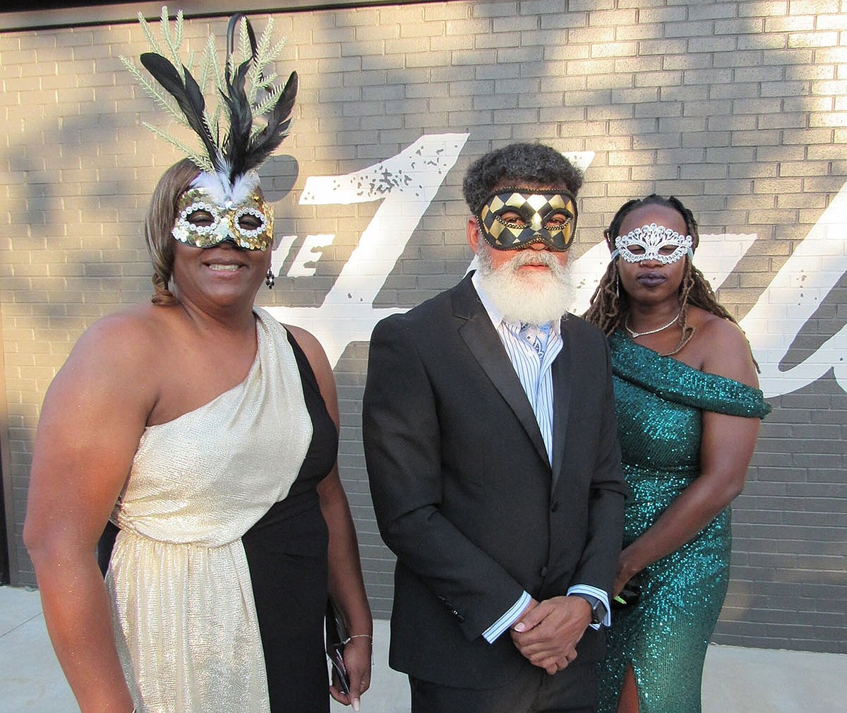 BRAVA, BRAVA: Opera in the Rock fundraiser features mezzo-soprano ...