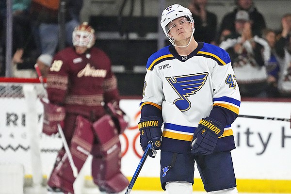 Carcone scores again, Arizona beats St. Louis for fourth straight win ...