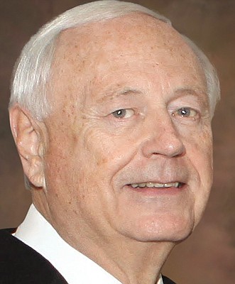 Robert Wear Jr. | The Weekly Vista