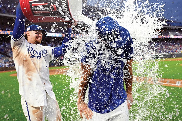 Throws seven shutout innings to lead Royals past White Sox | Fulton Sun