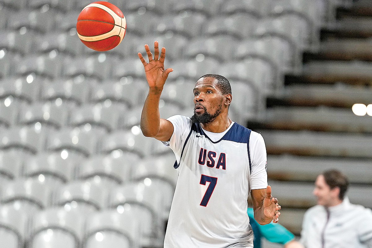 U.S. men's basketball is eager to find balance between being players ...