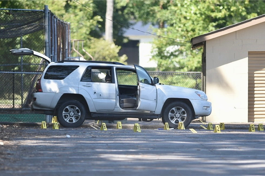 WATCH: Gunfire rings out on security cam in Whitfield shooting, victims ...