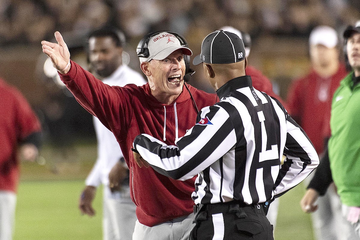 Oklahoma’s president, A.D. back Venables amid rough football season ...