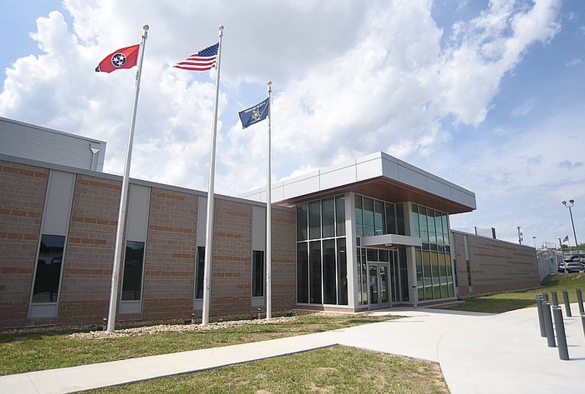 ‘Close to brain-dead:’ Mother alleges Hamilton County Sheriff’s Office ...