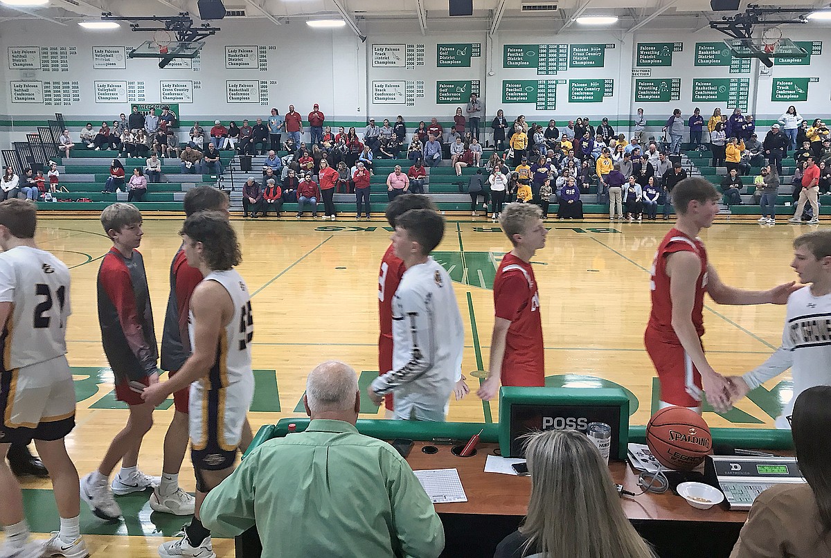 Walker leads Pilot Grove to boys district win against Calvary Lutheran ...