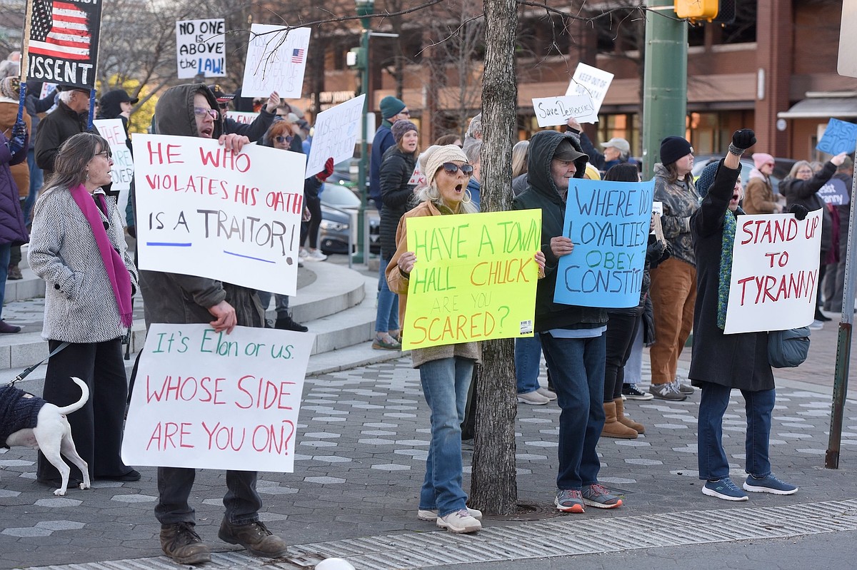 ‘Meet us in person’: Chattanoogans want public town hall with ...