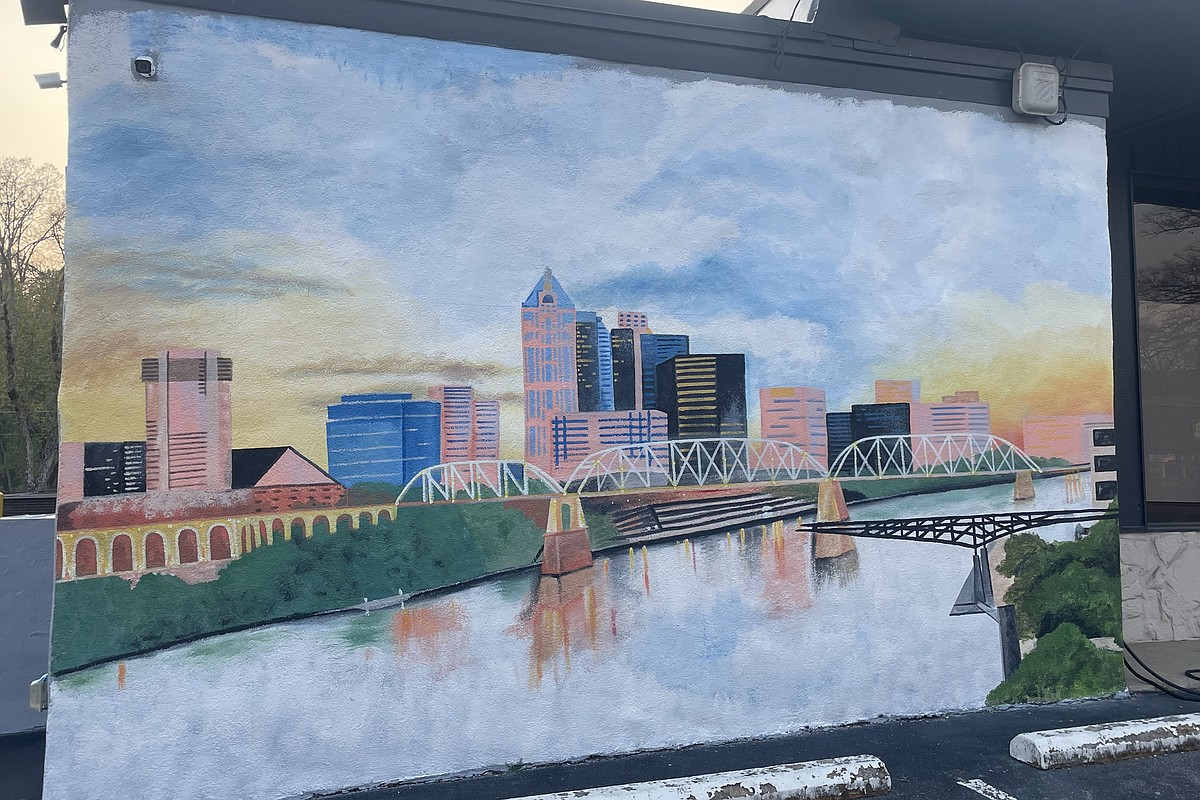 Nashville mural on Chattanooga real estate office was no joke, artist ...