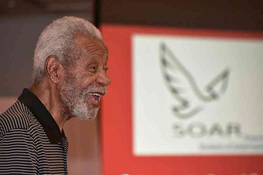 Richardson, friends roast and toast former Razorback Murry for SOAR ...