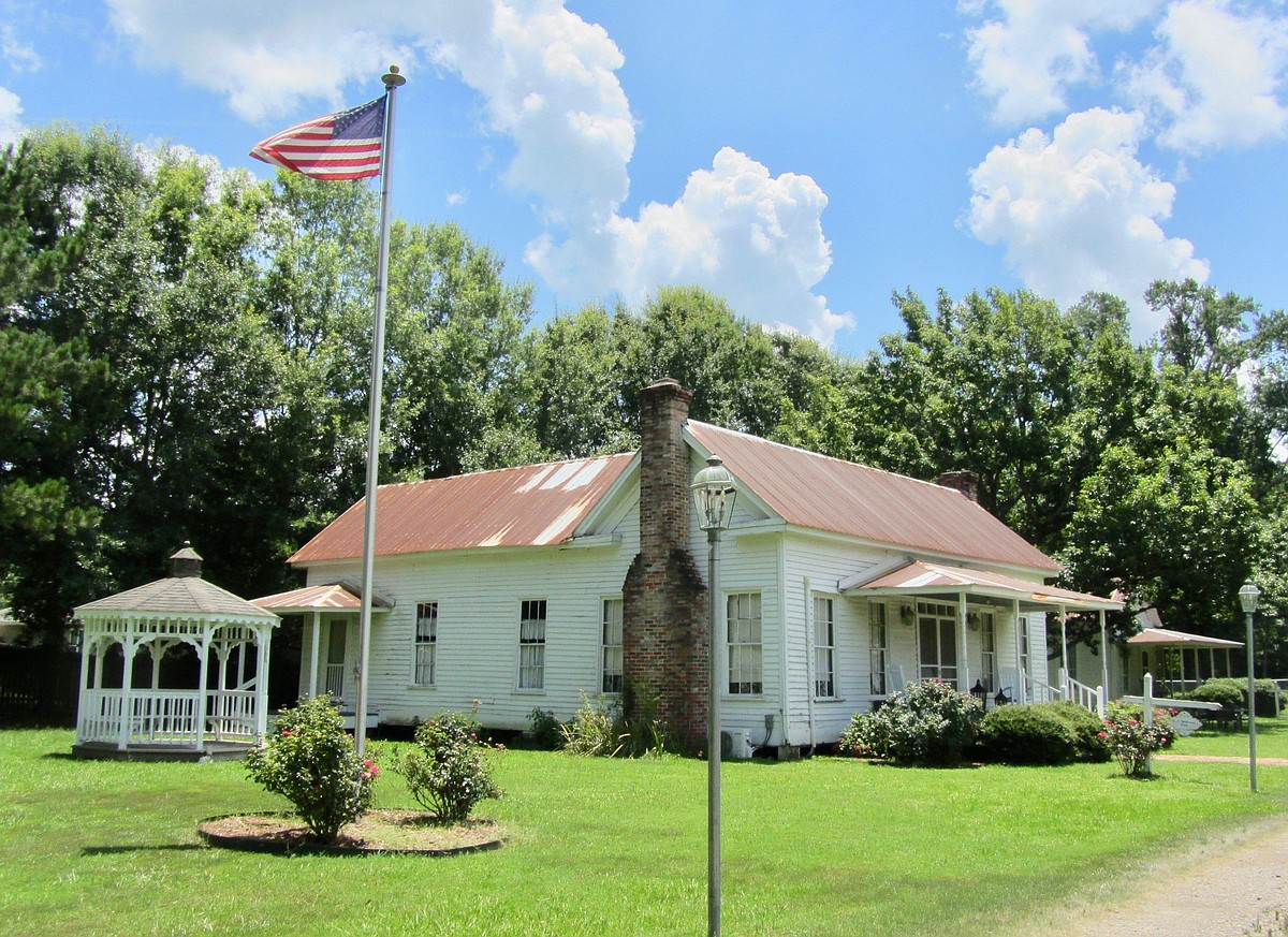 ARKANSAS SIGHTSEEING: Rison offers a retro slice of the Natural State ...