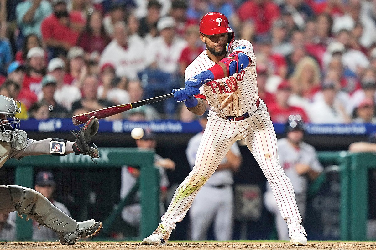 Phillies claim wild, walk-off win by catcher's interference | Fulton Sun