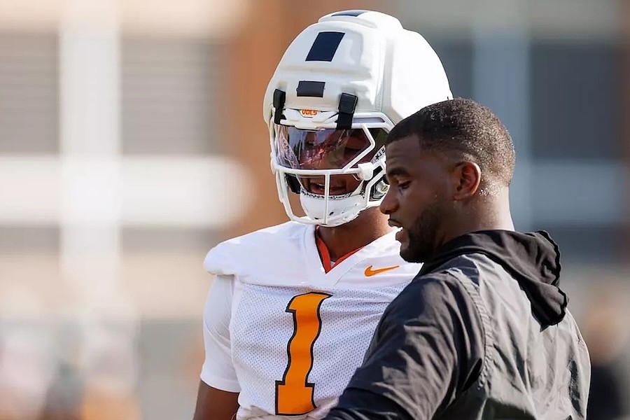 Heupel not slowing down practices for youthful Vols offense ...