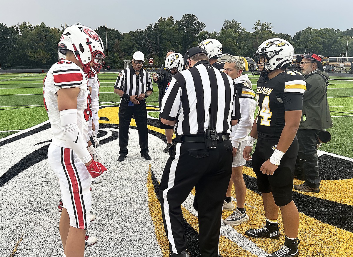 Football Friday: Jefferson City closes strong to blank Sullivan for 2-0 ...
