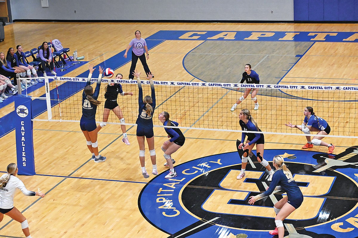 Helias sweeps CMAC volleyball match against Capital City | Jefferson City News Tribune
