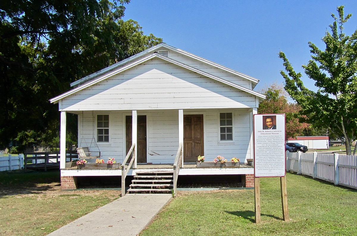 Museum, plaza honor Arkansas City’s famous native son | The Arkansas ...