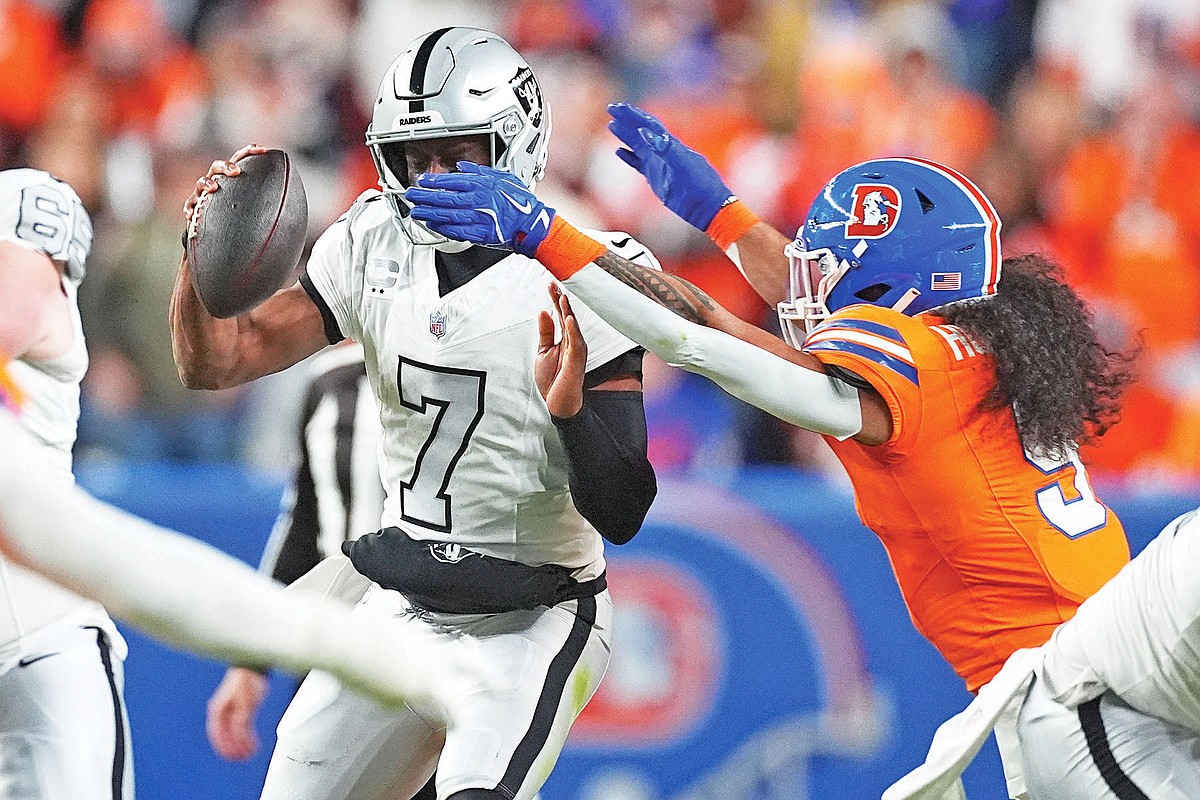 Denver defense on pace for NFL sacks record | Jefferson City News Tribune