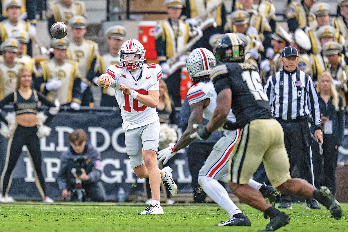 Ohio State stays on top of playoff bracket, while Miami makes a big ...