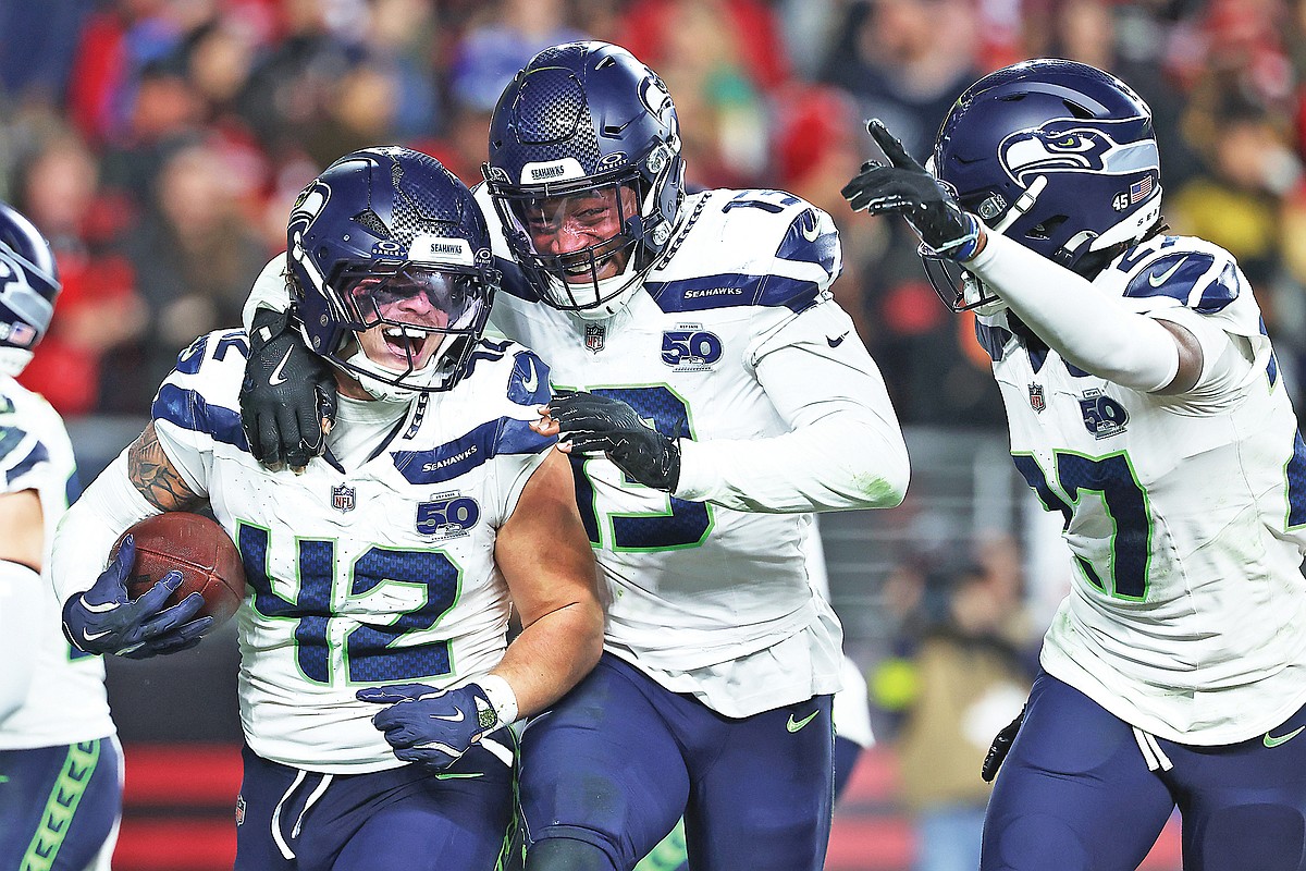 Seahawks secure No. 1 seed in NFC and division title with dominant 13-3 ...