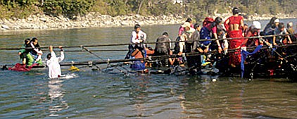 Nepal bridge collapses, killing 15