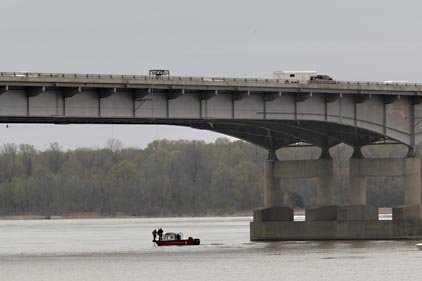 UPDATE: Three workers fall in river under I-430 bridge | The Arkansas ...
