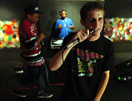 MUSIC: Rapper makes maximum effort to fill club | The Arkansas Democrat ...
