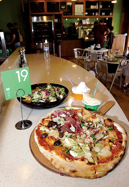 RESTAURANTS: Pizza-and-salad crowd goes gaga over ZaZa | The Arkansas ...