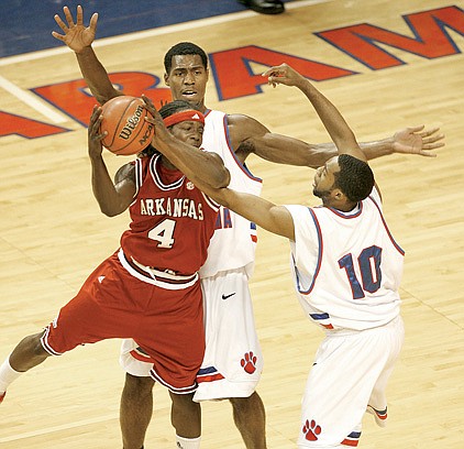 Fortson shows off his game | Whole Hog Sports