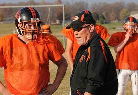 Coordinator’s Energetic Displays Motivate Team | Northwest Arkansas ...