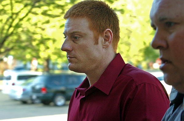 Defense goes after Jones | Northwest Arkansas Democrat-Gazette