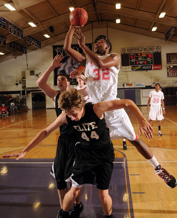 AAU BASKETBALL: Recruits Take Center Stage | Northwest Arkansas ...