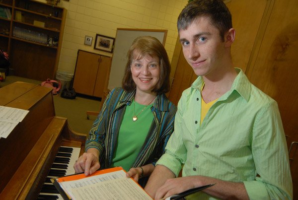 Sheridan singer wins scholarship | The Arkansas Democrat-Gazette ...