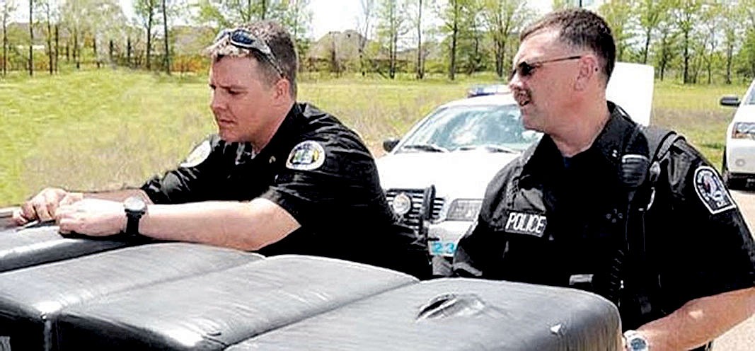 Anti-system father, his son killed officers | The Arkansas Democrat ...